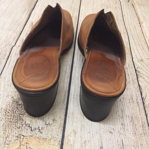 Clarks | Shoes | Clarks Sliponclogmules Cashmere Artic 8 2 M | Poshmark